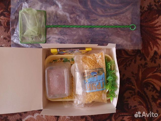 Набор вещей для аквариума (сачок, песок, зелень)