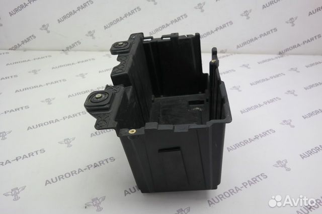 Ящик аккумулятора Range Rover 4 L405 2012 в Москве, цена 11 000 руб ...