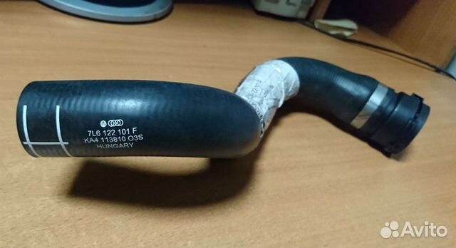 Патрубок радиатора VAG 7L6122101F купить в Москве | Запчасти | Авито